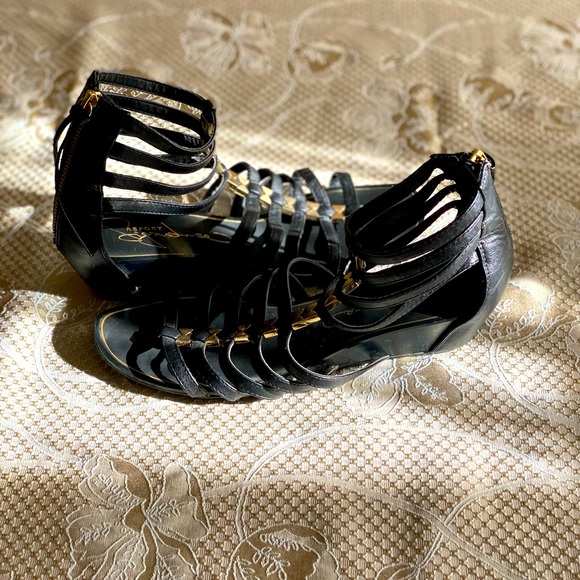 Report Signature | Shoes | Report Signature Size 9 Black And Gold Caged ...